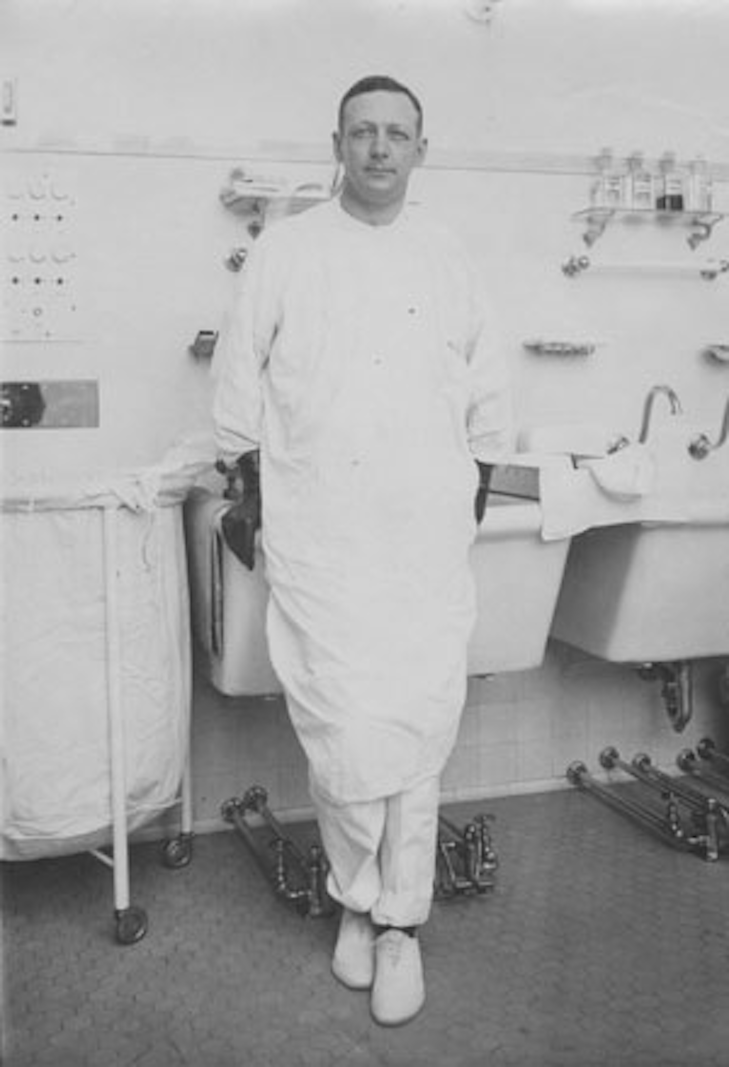 Thyroglossal Duct Cysts, Elephantitis, and More: The Different Sides of Walter E. Sistrunk | AAO ...