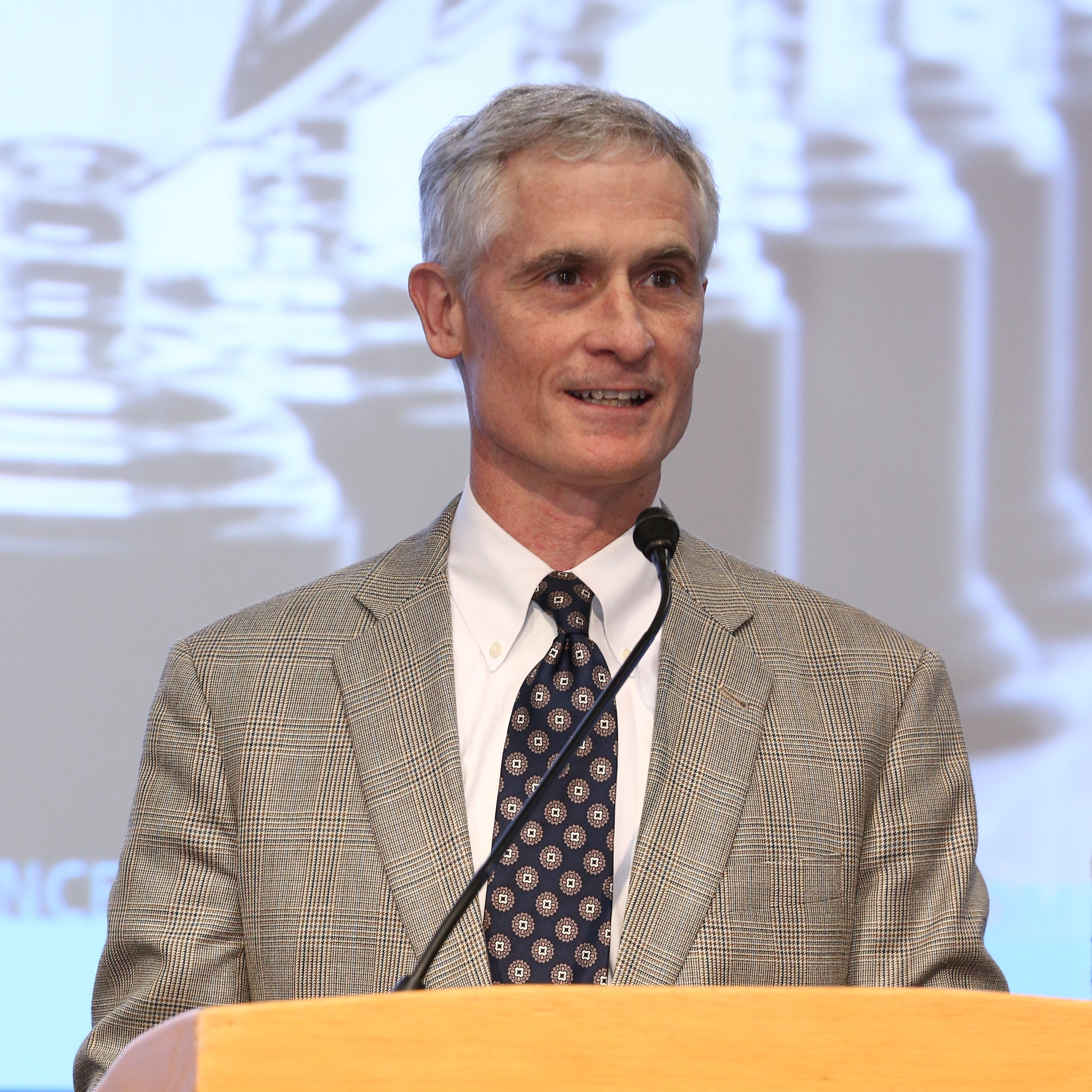 Residents Bowl to celebrate champion, moderator | AUA